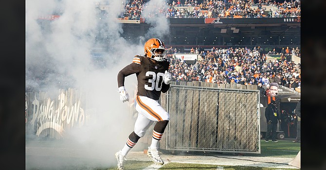 Browns free agent decisions on hold until new coach is hired